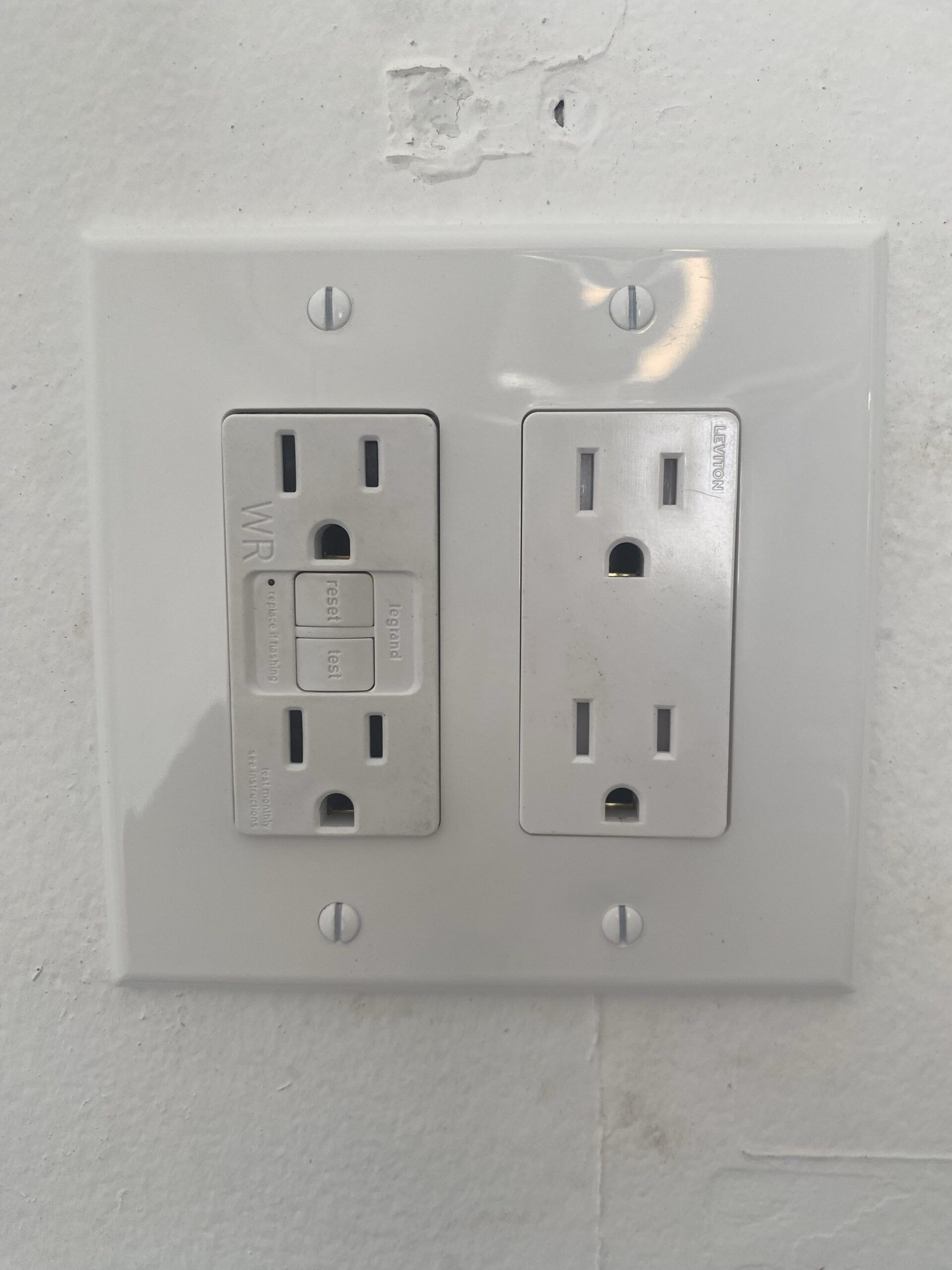 What is an Electrical Receptacle - Others Electric